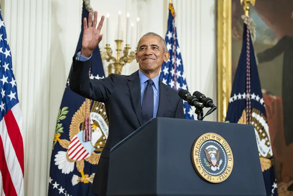 Shock as Obama’s Chef Dies Mysteriously, Police Silent on Paddleboard ...